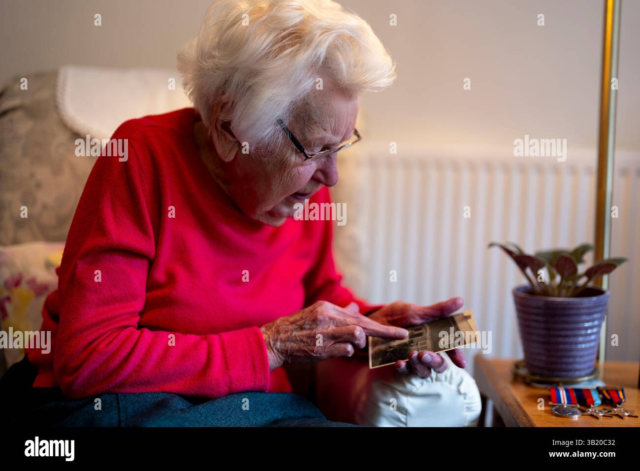 100-year-old VE Day veteran, former Wren Ruth Barnwell, of Putney ...