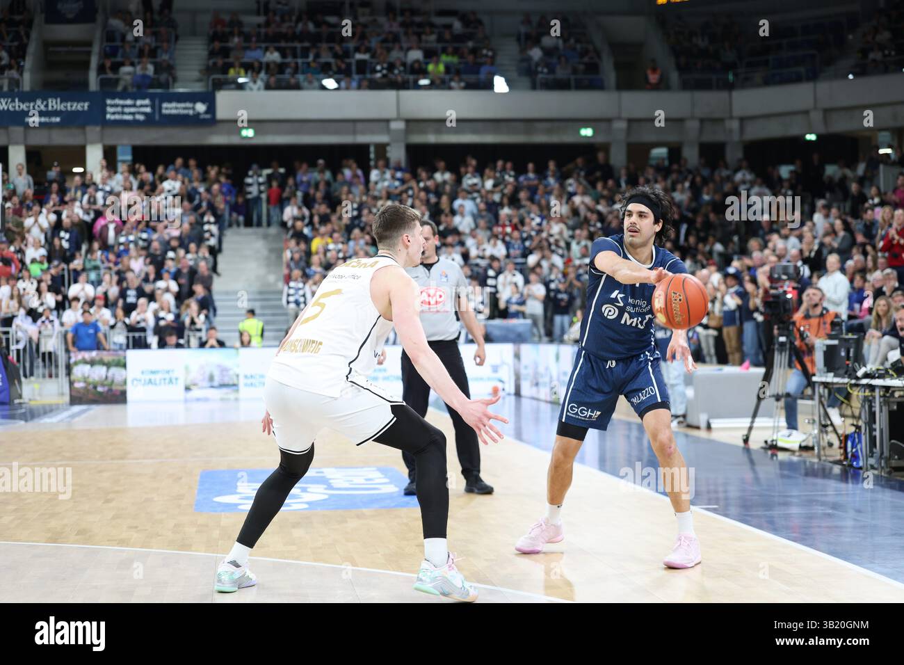 Heidelberg, Deutschland. 26th Apr, 2025. Heidelberg, Deutschland 26 ...