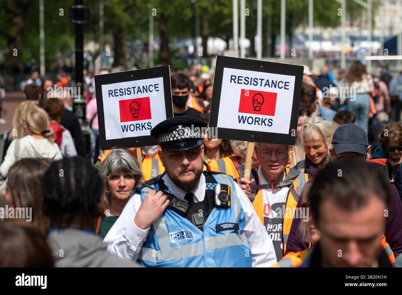 London, UK. 27 April 2025. Hundreds of Just Stop Oil (JSO) activists ...