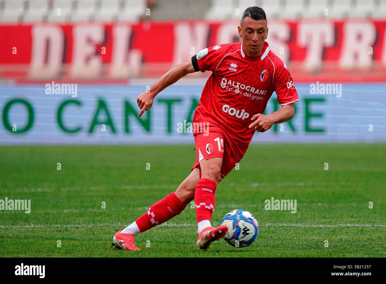 Bari, Italy. 27th Apr, 2025. Cesar Falletti of SSC Bari during SSC Bari ...
