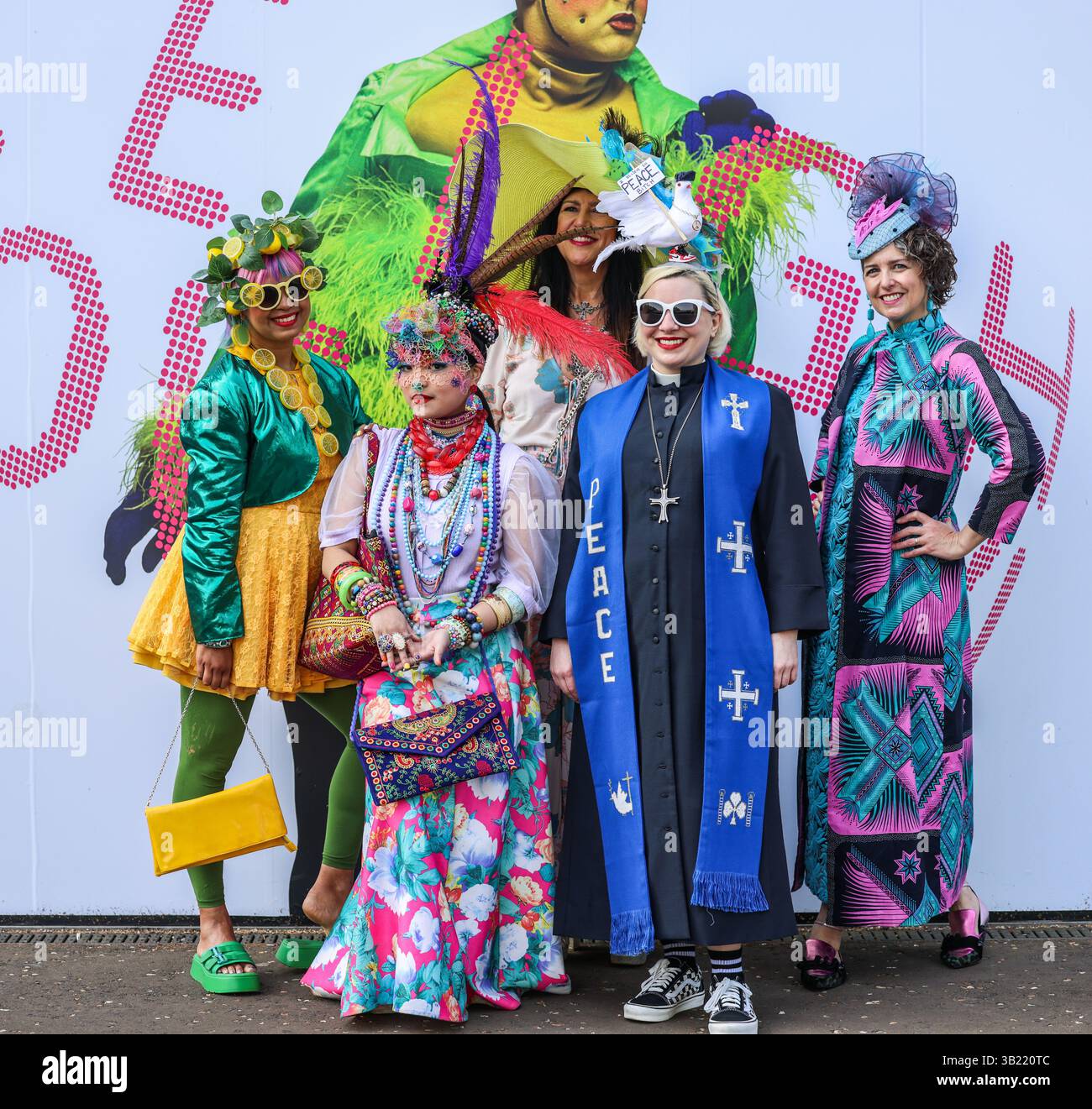 Milennium Bridge, London, UK. 27th Apr, 2025. London Hat Week began its ...