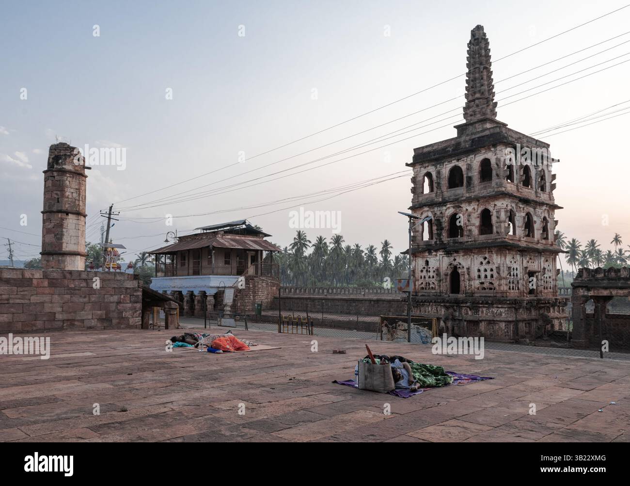 The Banashankari Devi Temple is a Hindu shrine in Cholacagudda near ...