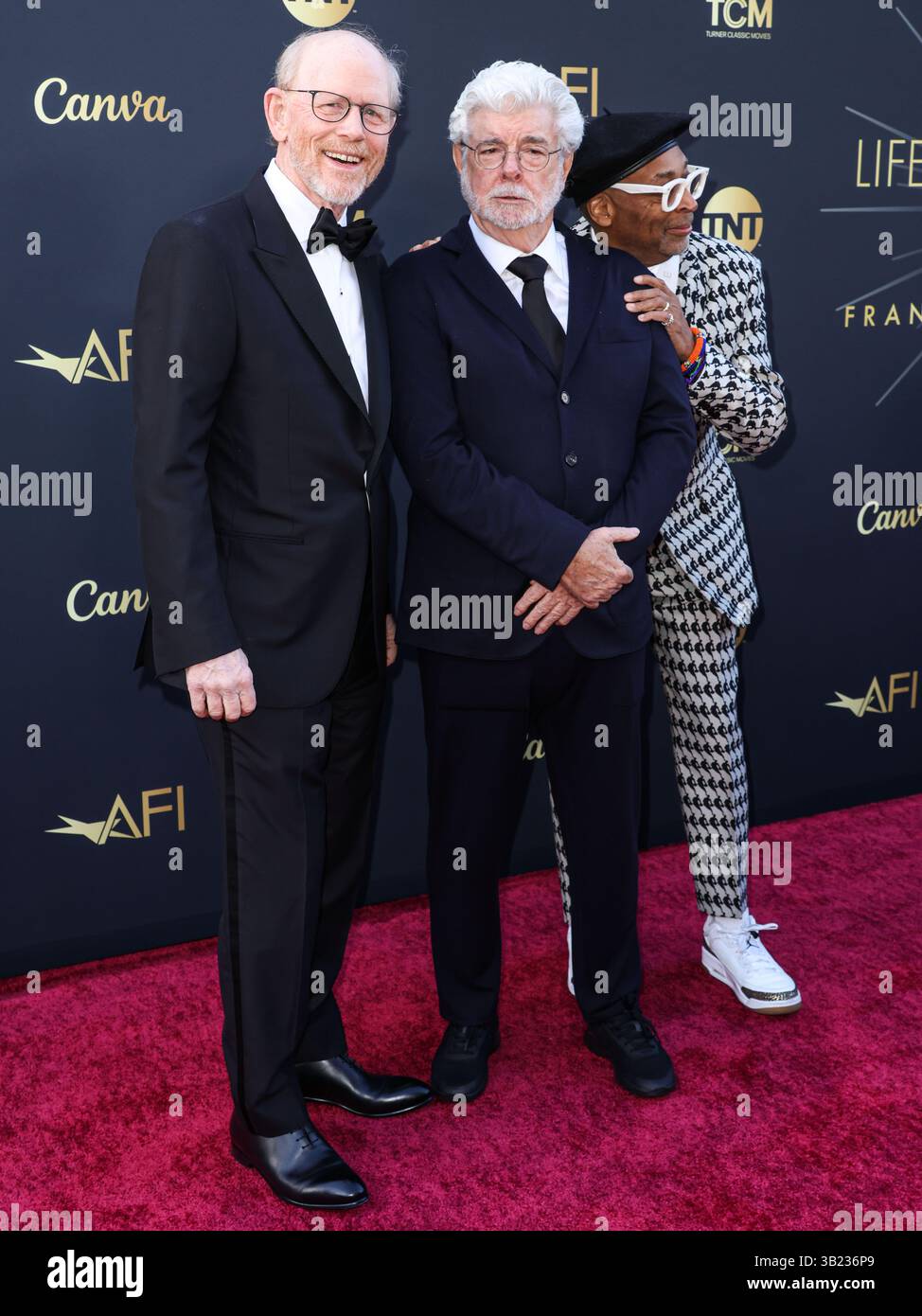 Hollywood, United States. 26th Apr, 2025. HOLLYWOOD, LOS ANGELES ...