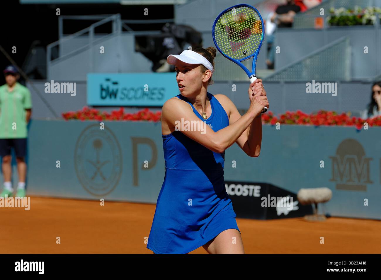 Madrid, Spain. 27th Apr, 2025. Tennis WTA, individual Women: Mutua ...