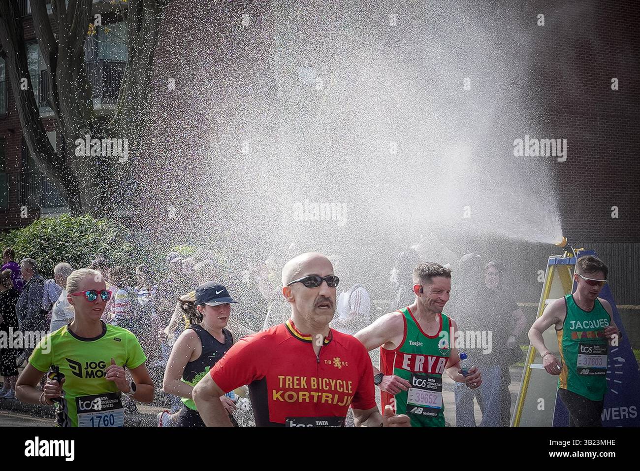 London, UK. 27th April, 2025. A high-pressure water hose provides a ...