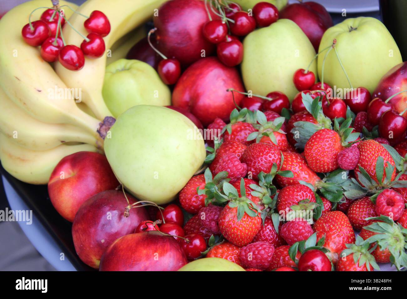 Mix of fruits: apple, nectarine, bannanas, strawberry, cherry Stock ...