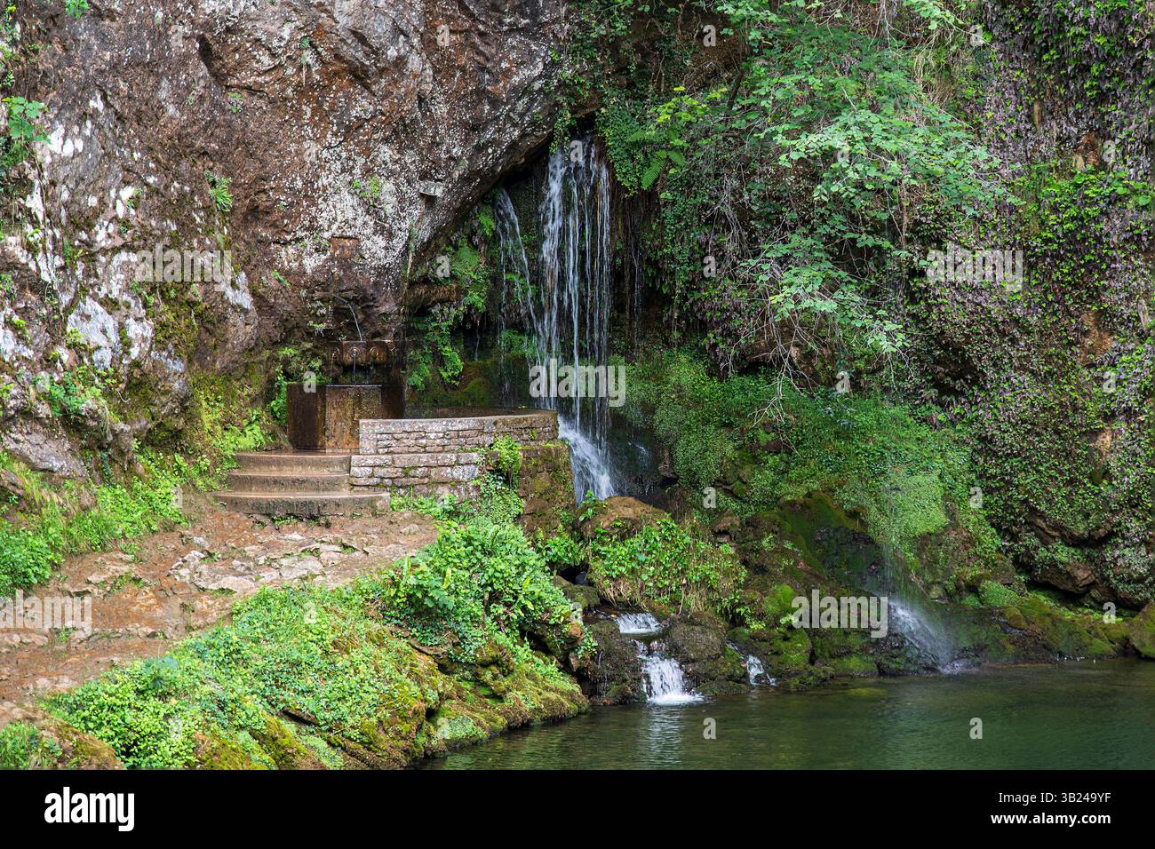 Covadonga cave in asturias hi-res stock photography and images - Alamy