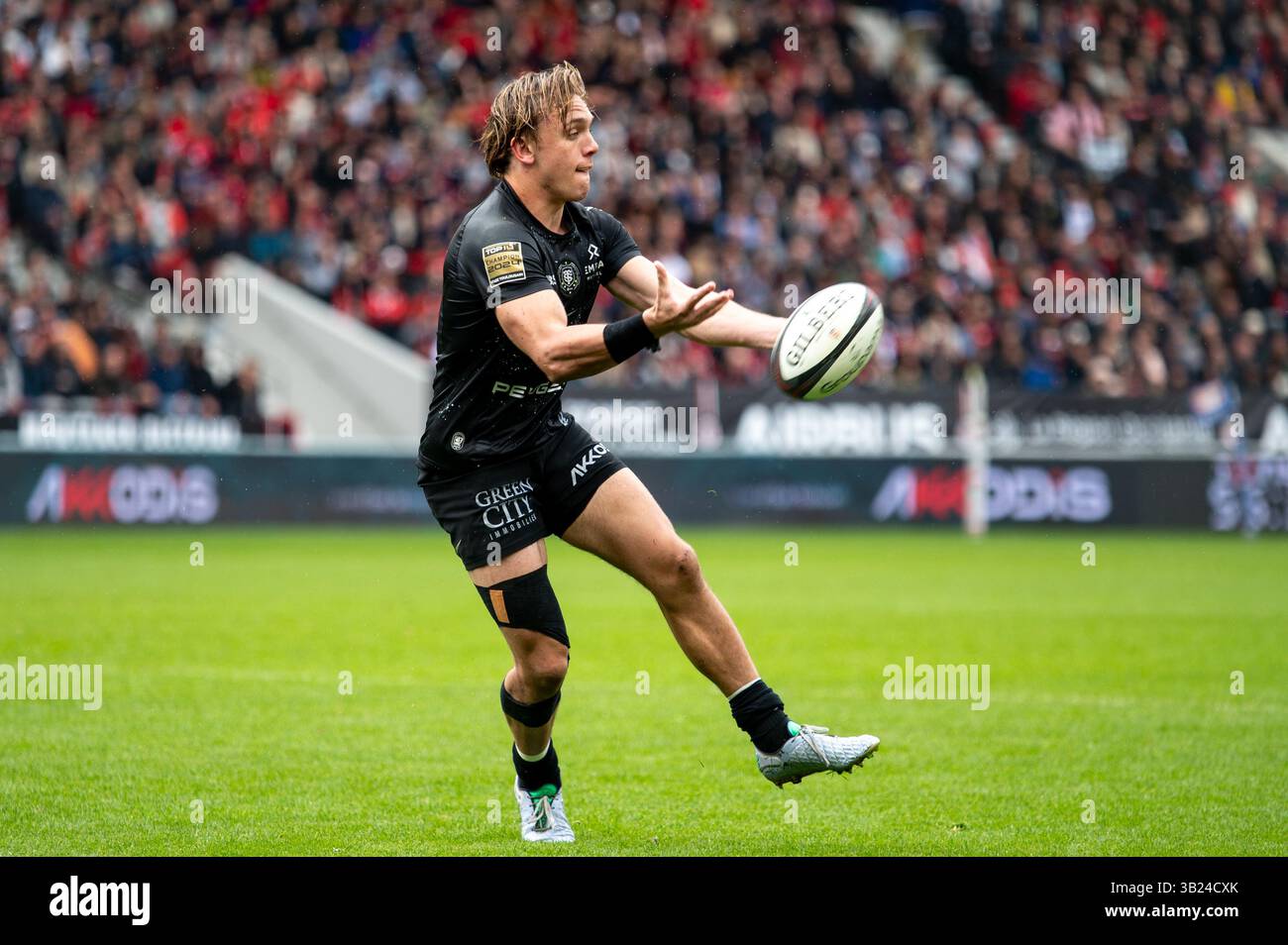 Toulouse, France. 26th Apr, 2025. Paul Costes of Toulouse during the ...
