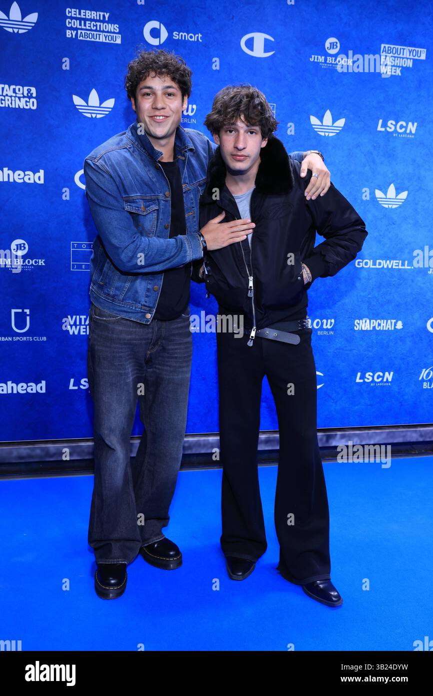 25.04.2025, Leon Klein und Noah Levi zur ABOUT YOU Fashionmania by AYFW, Uber Eats Music Hall ...