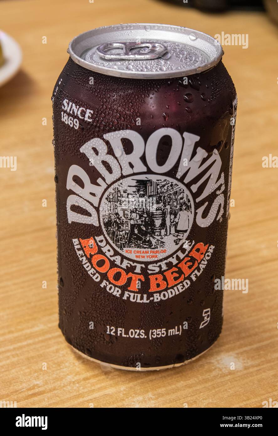 Root beer 2018 hi-res stock photography and images - Alamy