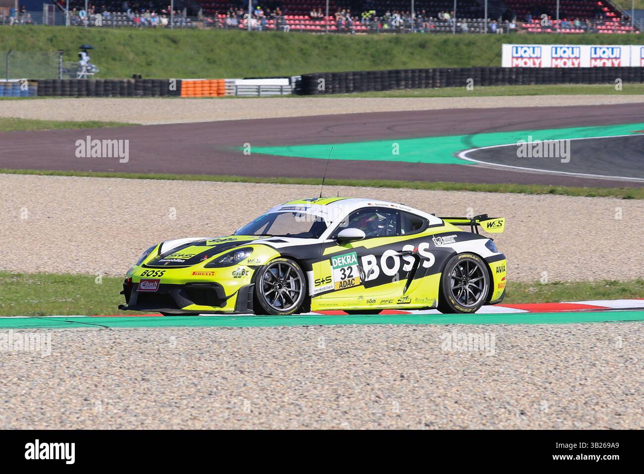 Oschersleben, Deutschland 25.- 27. April 2025: ADAC GT4 - Germany ...