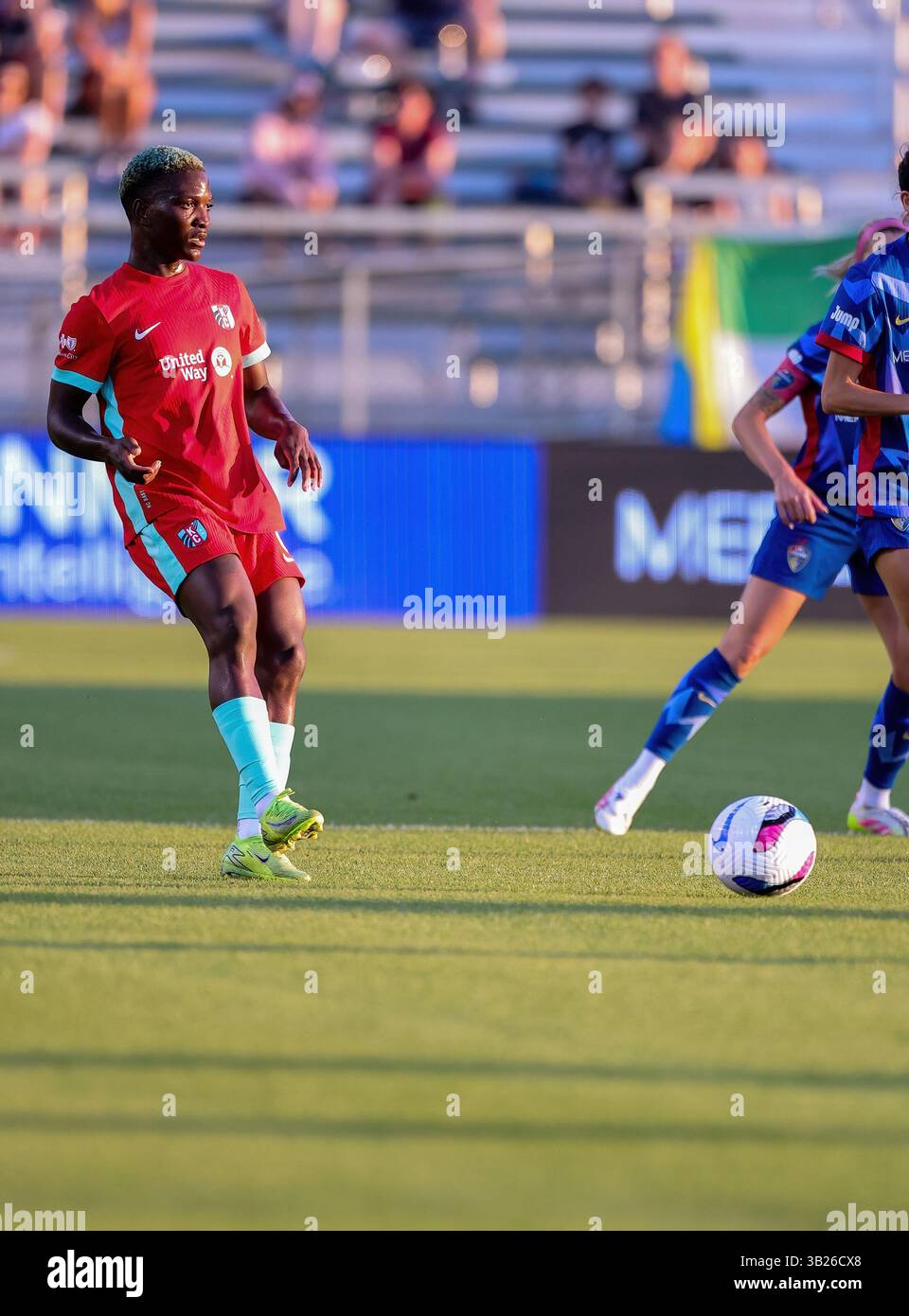 Cary, North Carolina, USA. 26th Apr, 2025. KC Current forward TEMWA ...