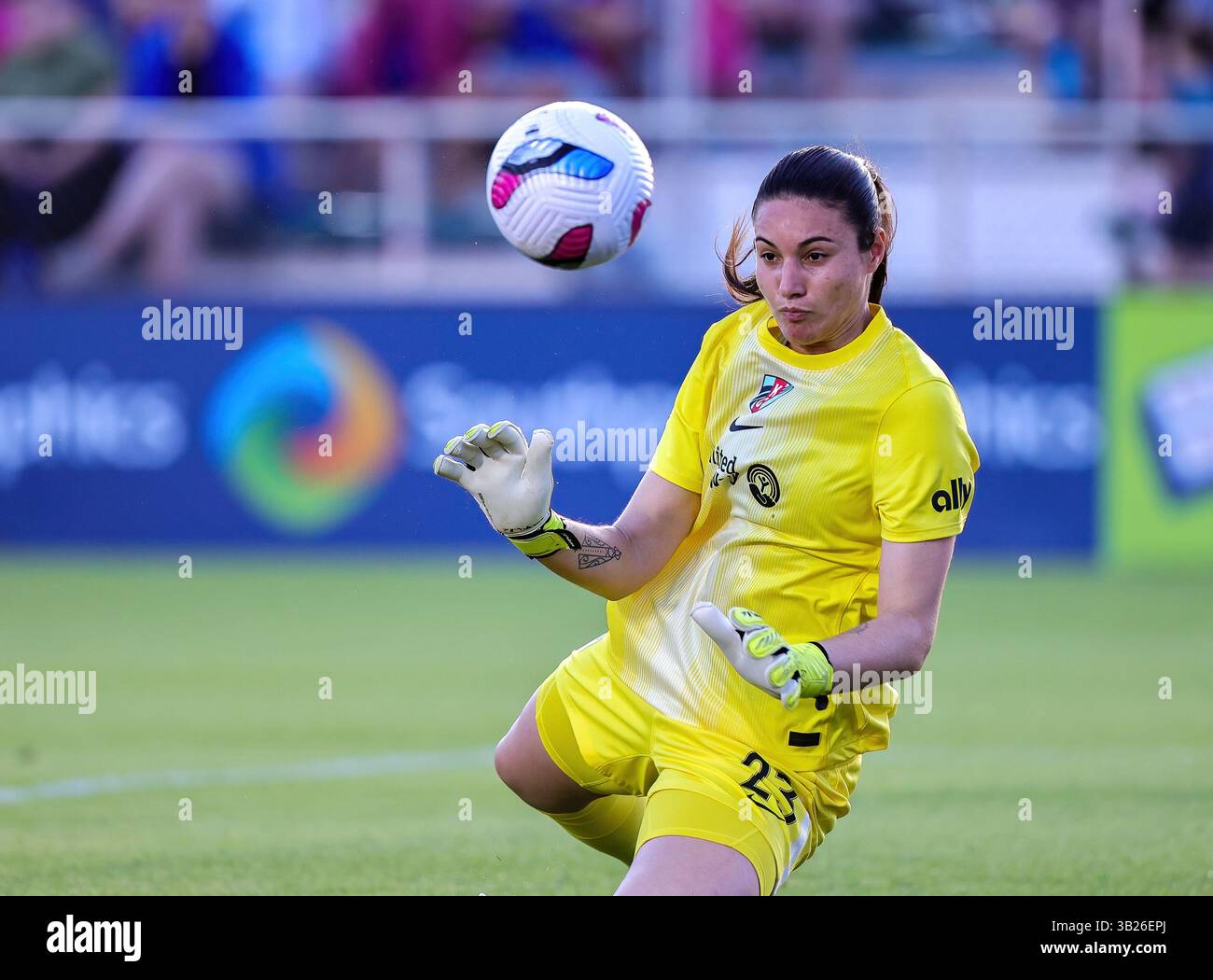 April 26, 2025, Cary, North Carolina, USA: KC Current goalkeeper LORENA ...