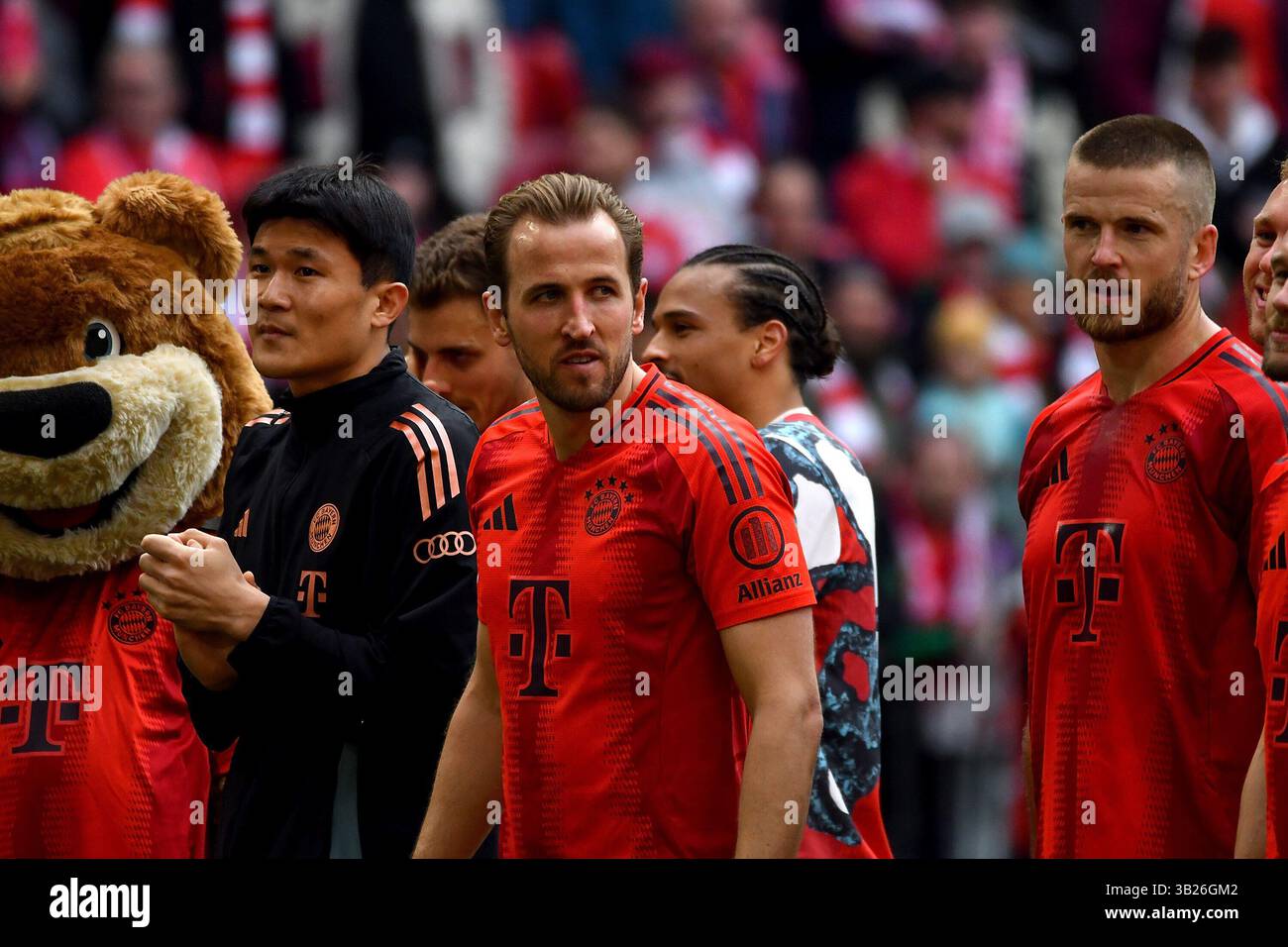 April 26, 2025, Allianz Arena, Munich, GER, 1.FBL, FC Bayern Munich vs ...