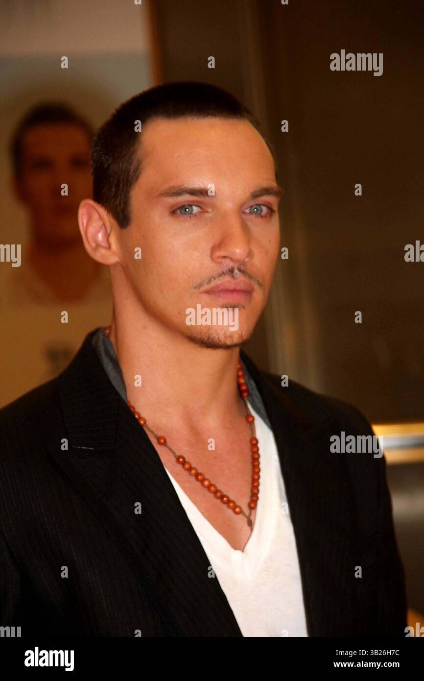 JONATHAN RHYS MEYERS LAUNCHES NEW FRAGRANCE ''HUGO'' ELEMENT.AT MACY'S ...
