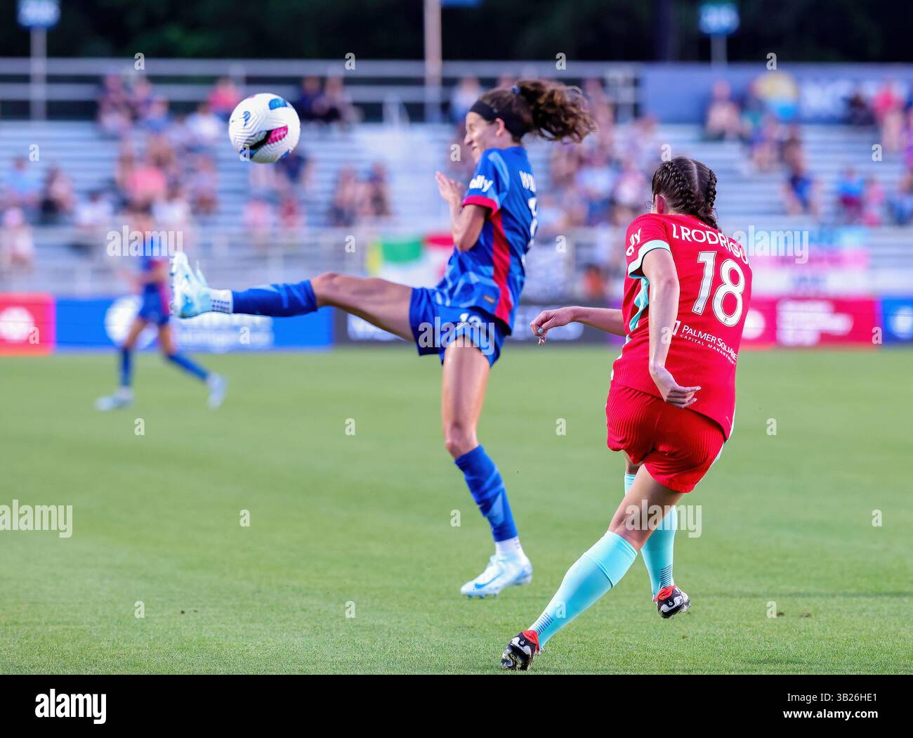 April 26, 2025, Cary, North Carolina, USA: KC Current defender IZZY ...