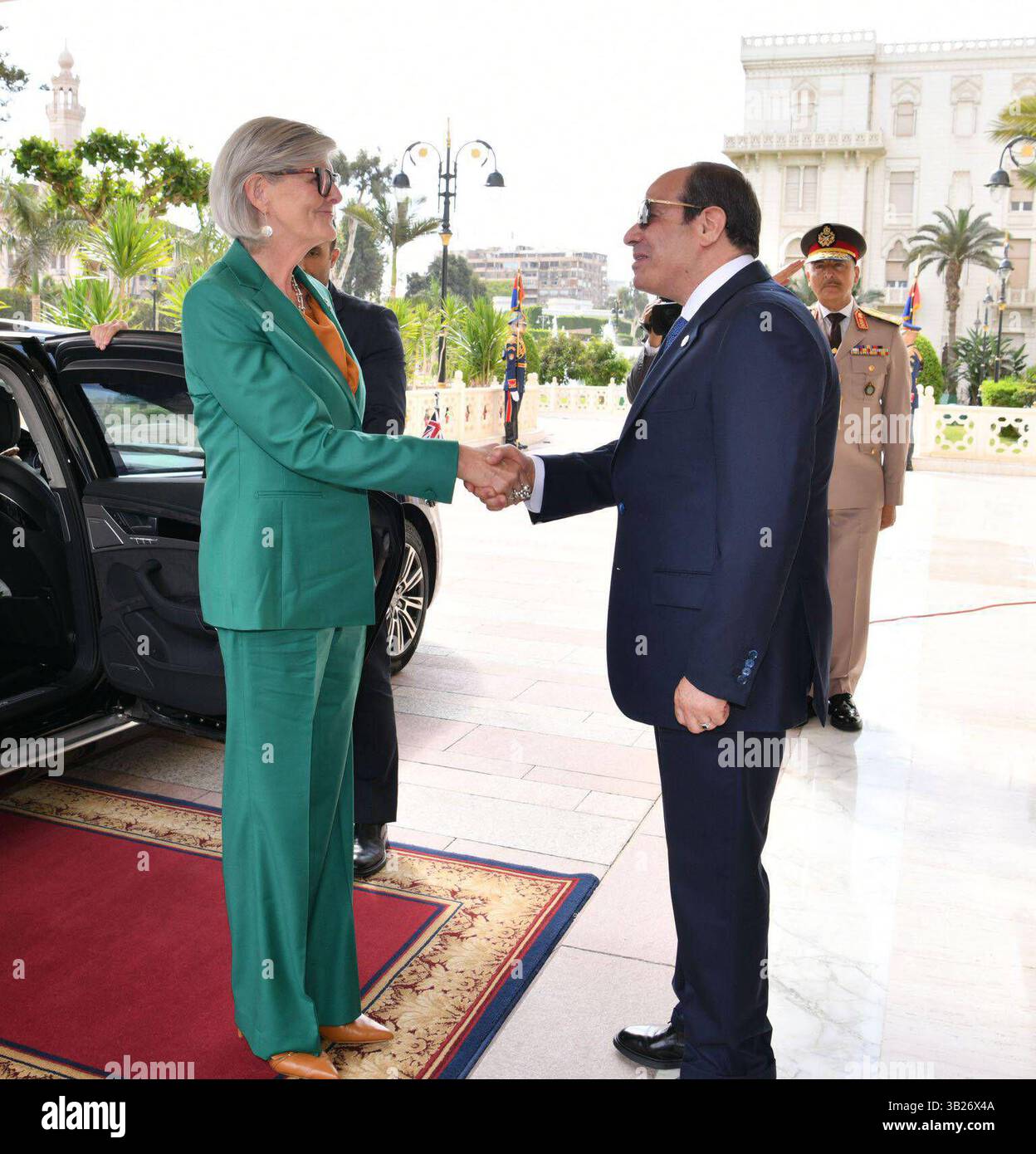 Egyptian President Abdel Fattah El-Sisi receives Sam Mostyn, Governor ...