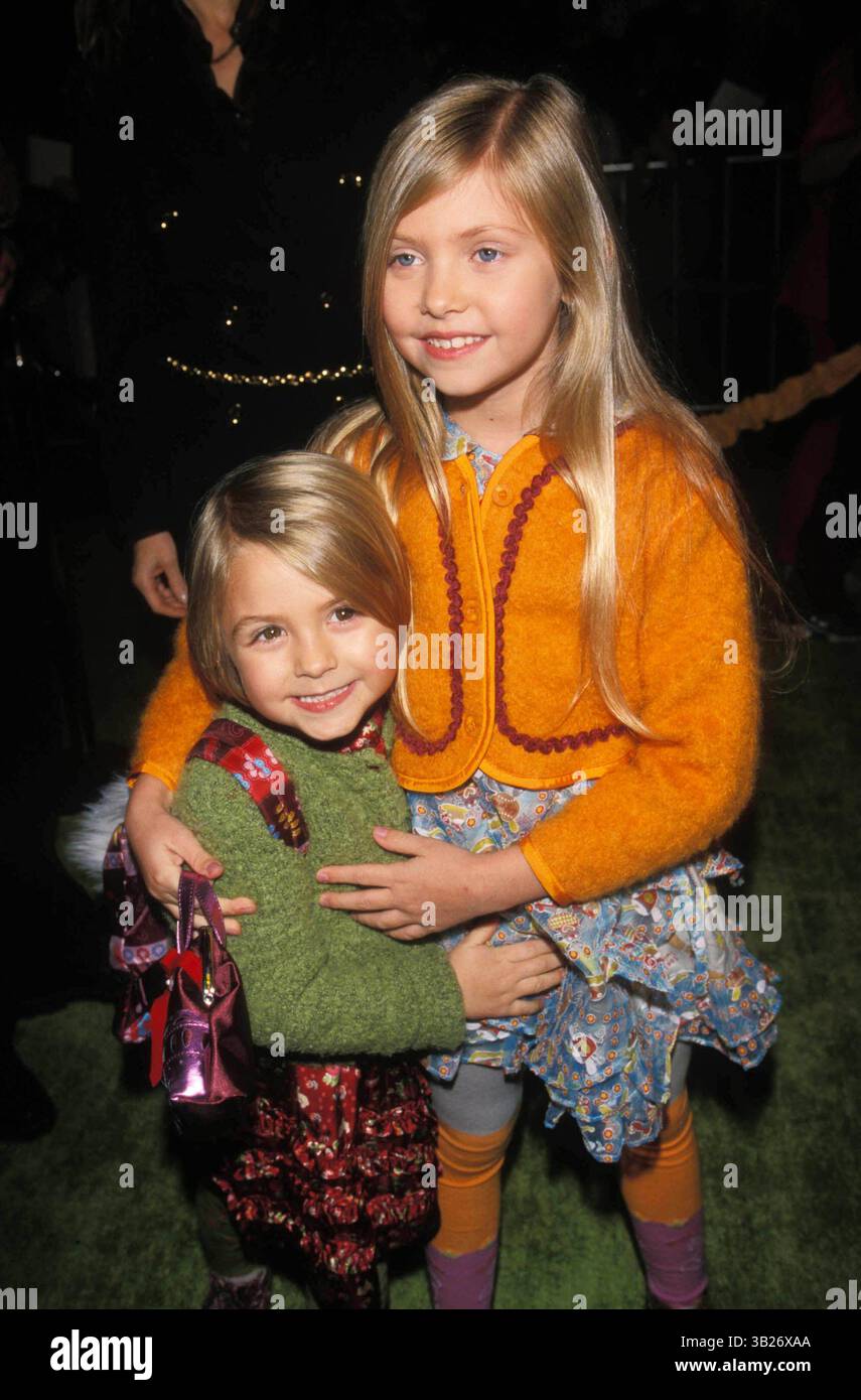 Taylor Momsen And Her Sister