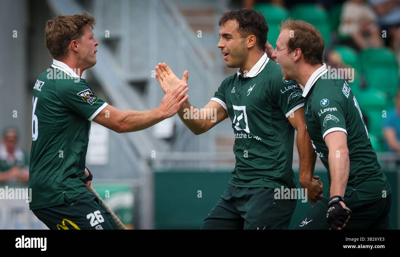 Waterloo, Belgium. 27th Apr, 2025. Watducks's Thomas Micael Domene ...