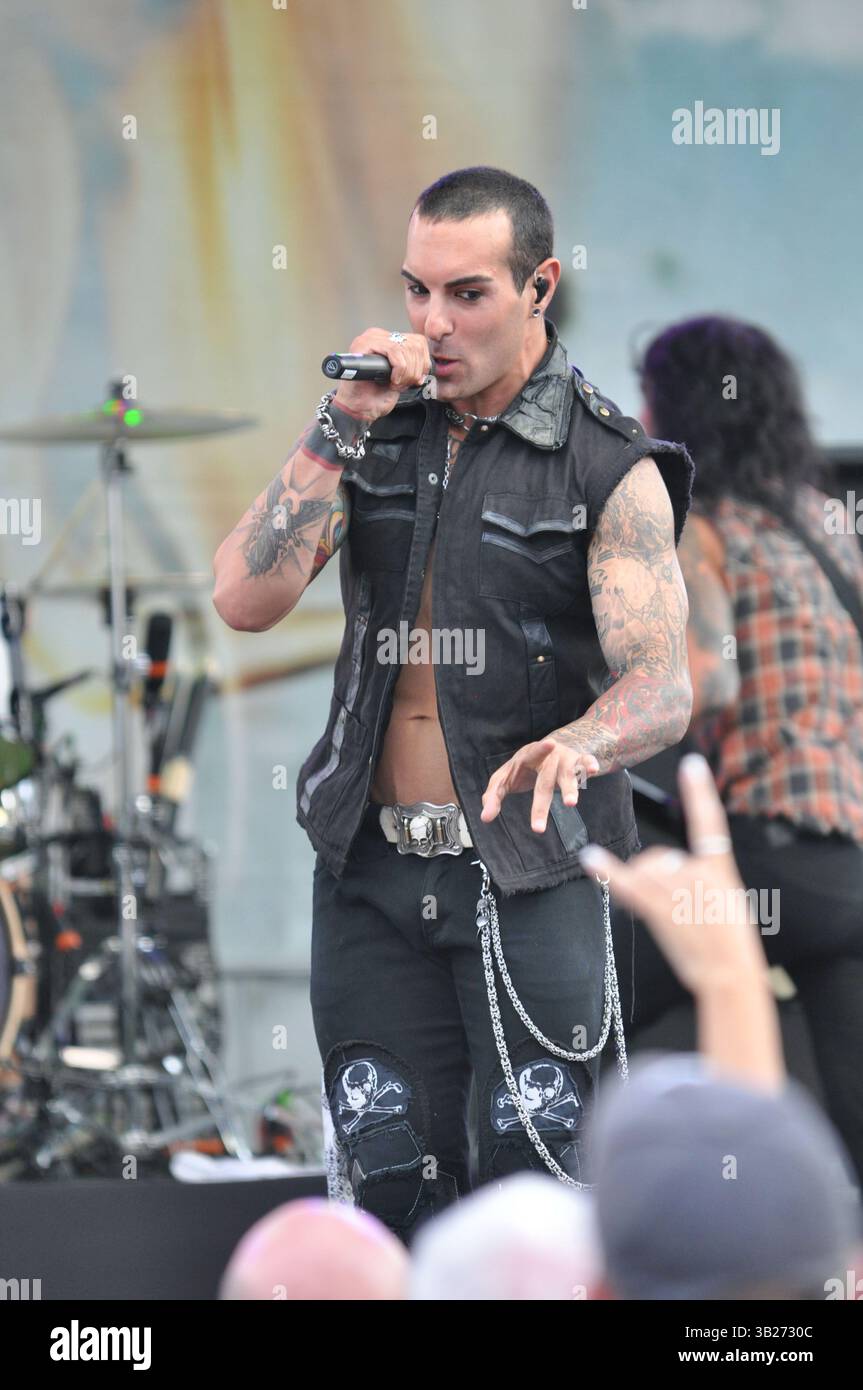 Singer rich luzzi of hi-res stock photography and images - Alamy