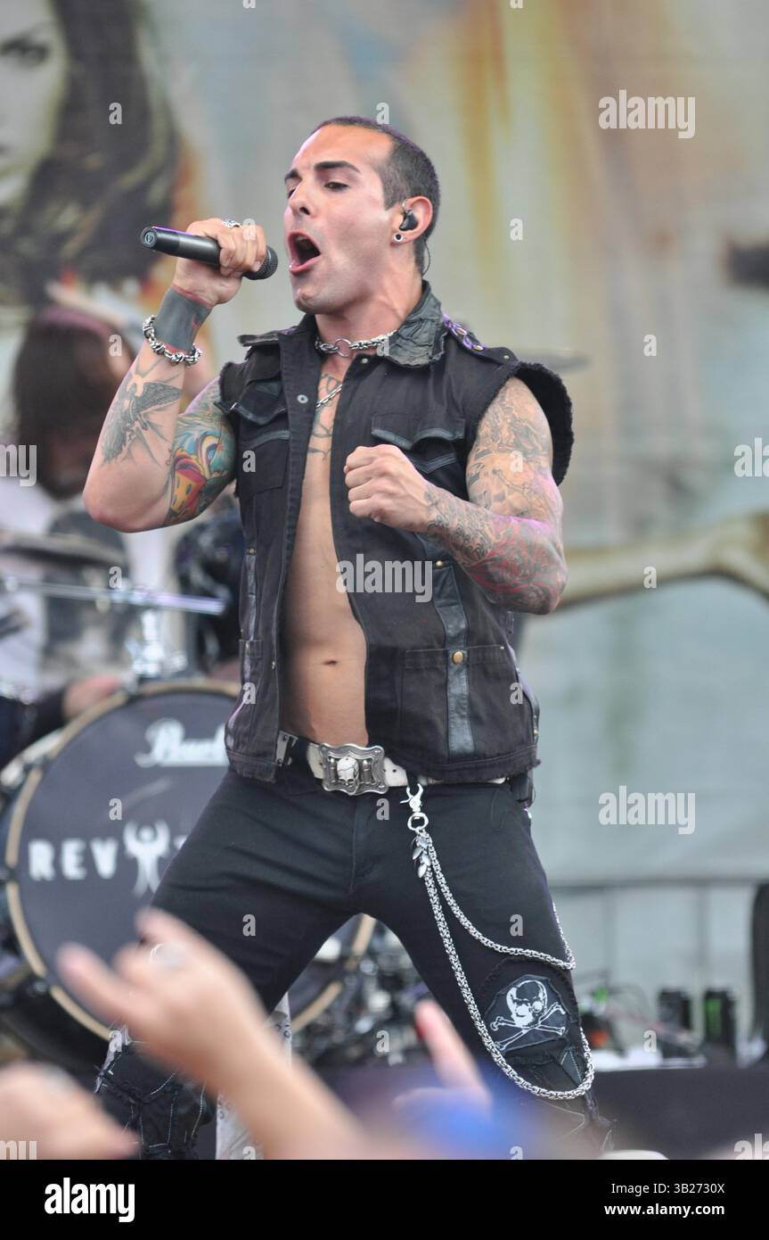Aug 23, 2009 - Raleigh, North Carolina, USA - Singer RICH LUZZI of the ...