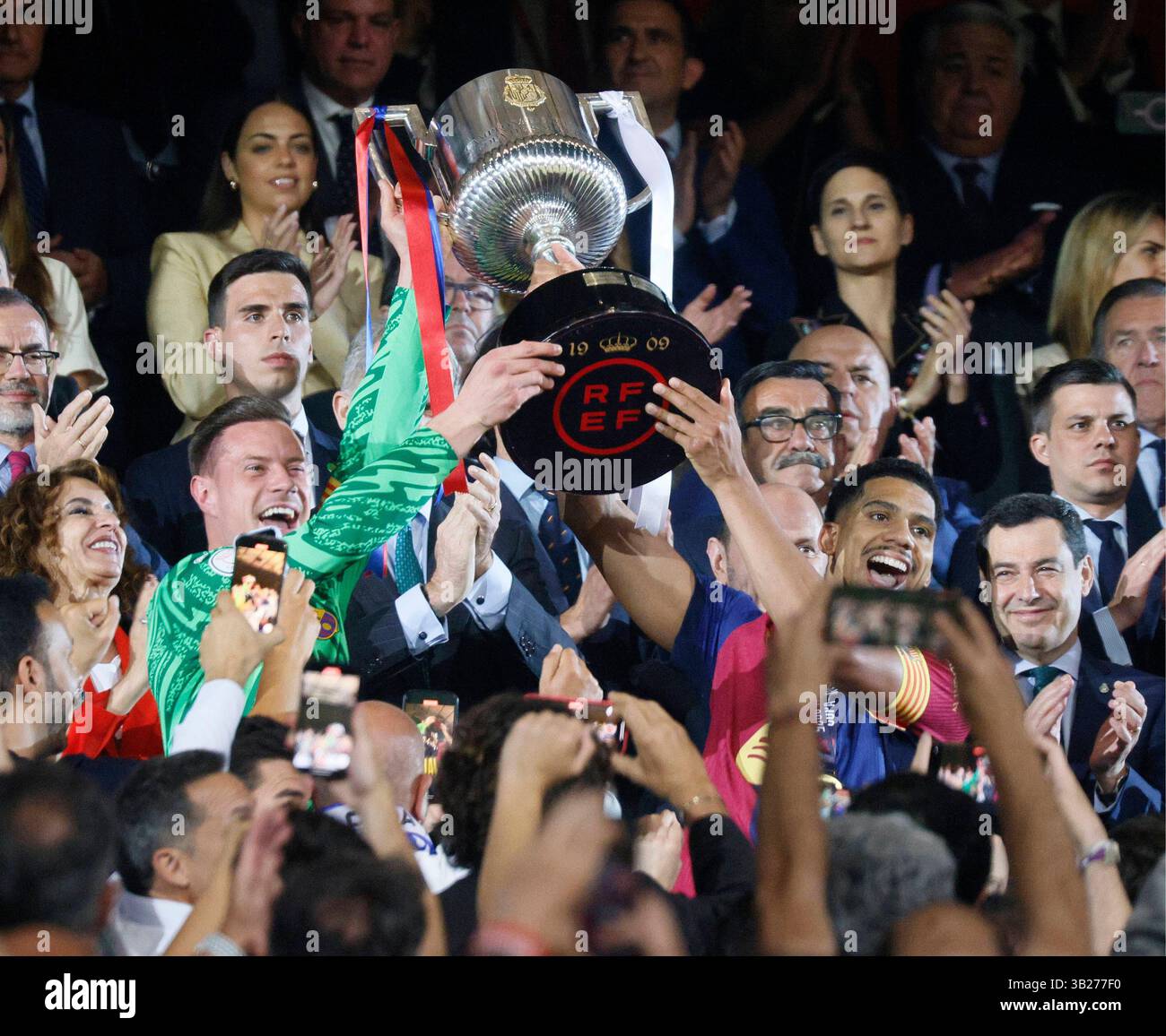 Spanish King Cup (Copa del Rey) final soccer match FC Barcelona vs Real ...