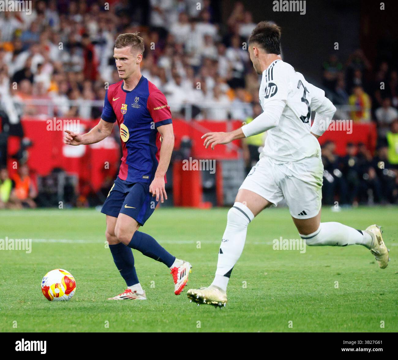 Spanish King Cup (Copa del Rey) final soccer match FC Barcelona vs Real ...