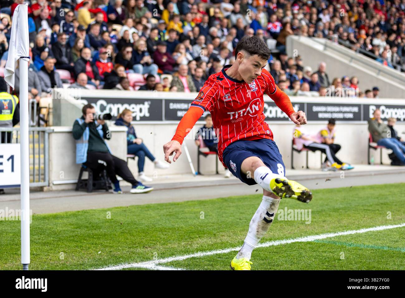 York, United Kingdom, 26 April 2025, Alex Hunt at the York City VS ...