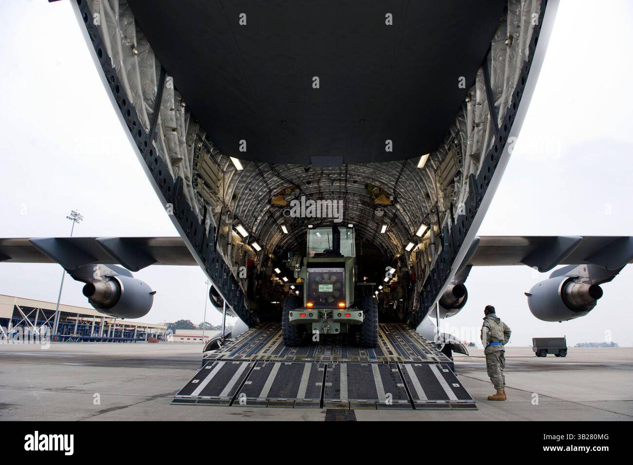 Dec. 16, 2009 - Fairfield, CA, USA - Men of the 615th Contingency ...