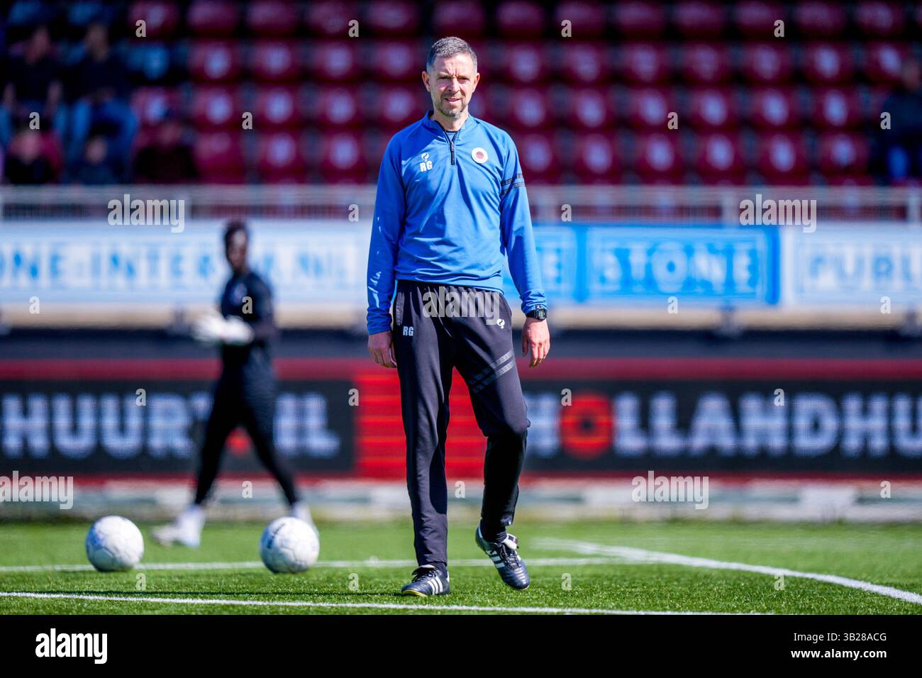 Rotterdam, Netherlands. 27th Apr, 2025. ROTTERDAM, 27-04-2025, Van ...