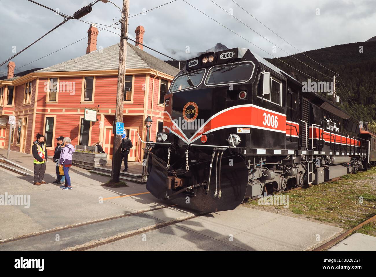 White Pass & Yukon Route locomotive 3005 (2020) hauling a tourist train ...