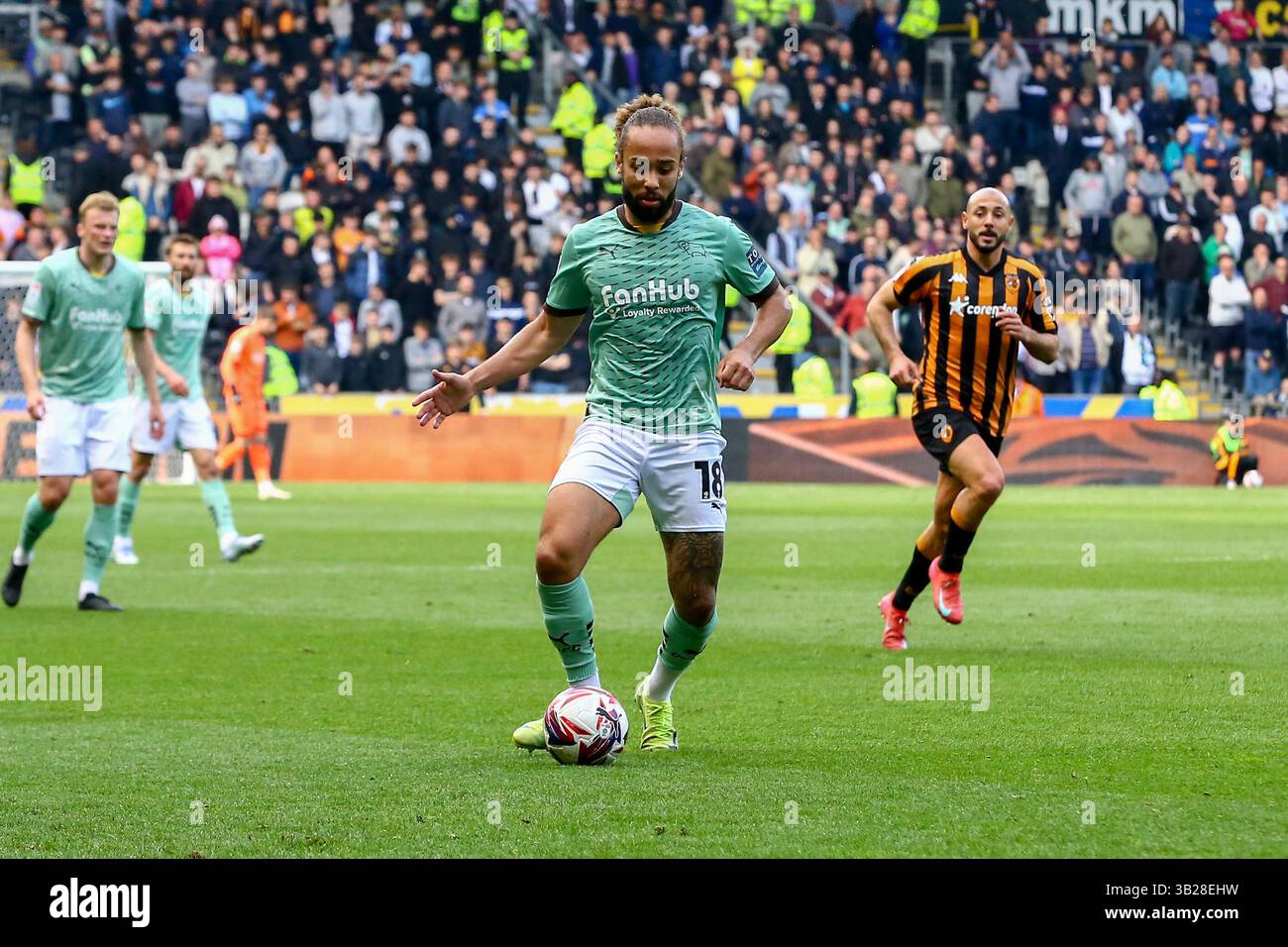 MKM Stadium, Hull, England - 26th April 2025 Marcus Harness (18) of ...