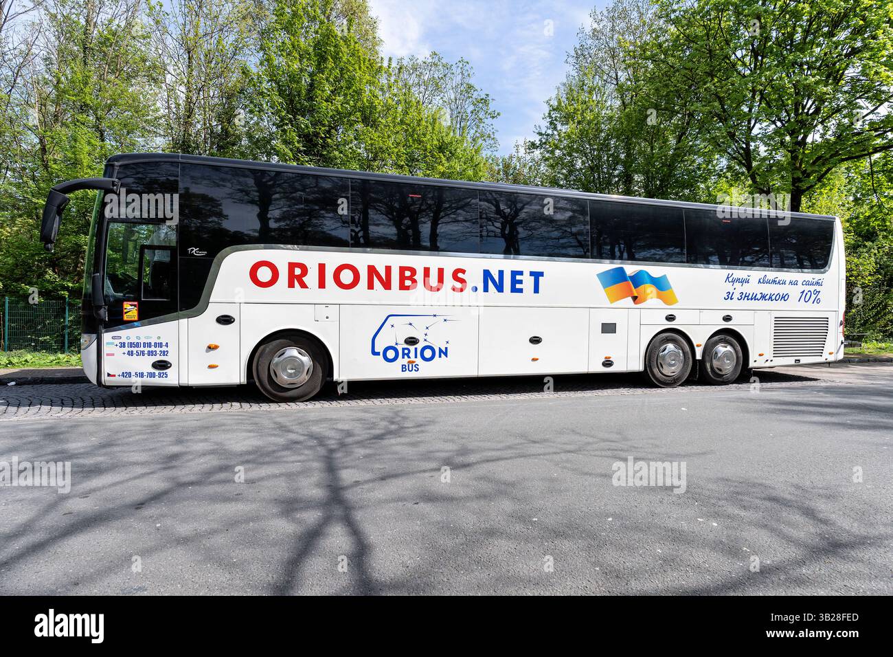 Van hool bus hi-res stock photography and images - Alamy