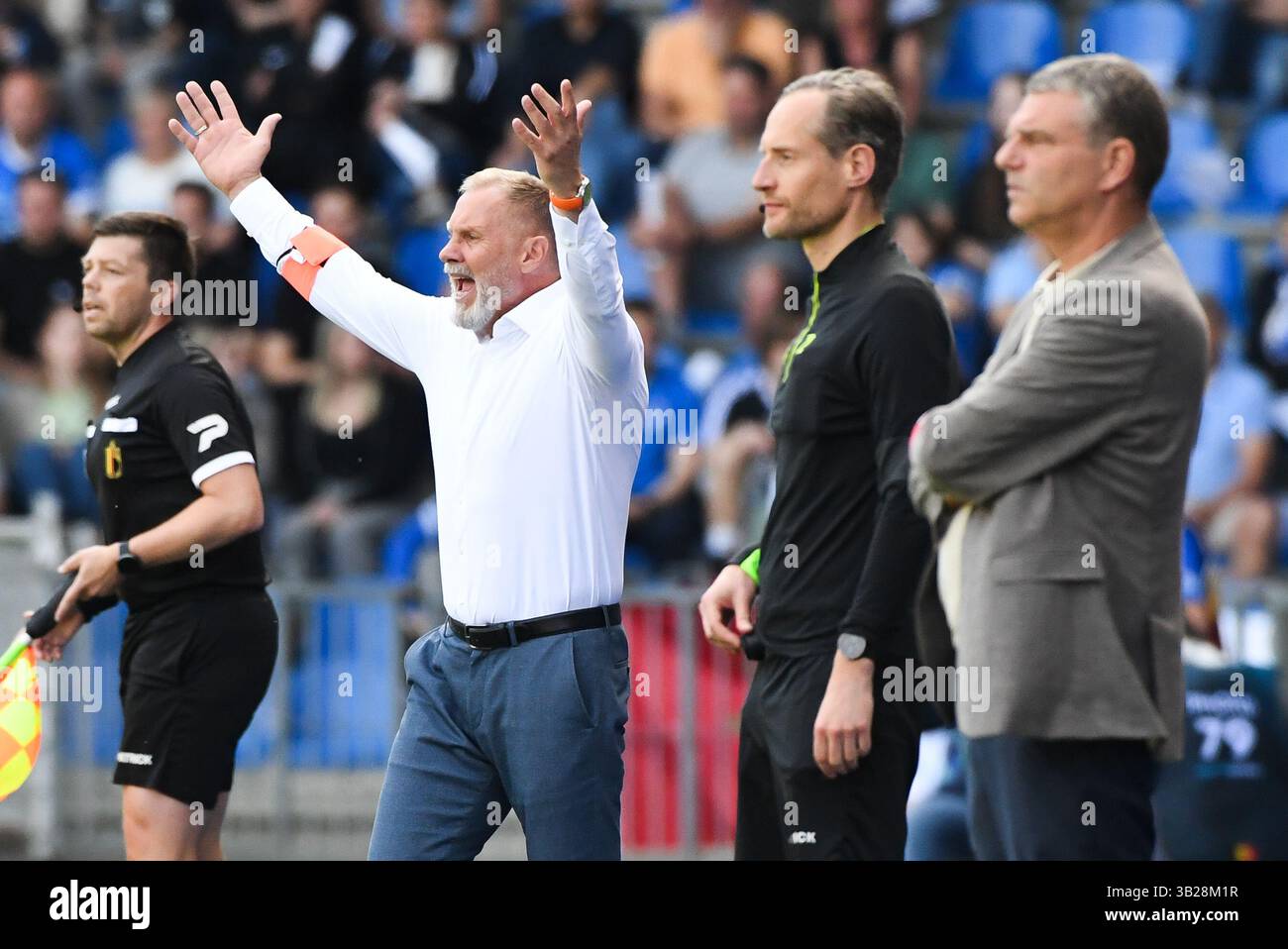 Genk's head coach Thorsten Fink pictured during a soccer match between ...