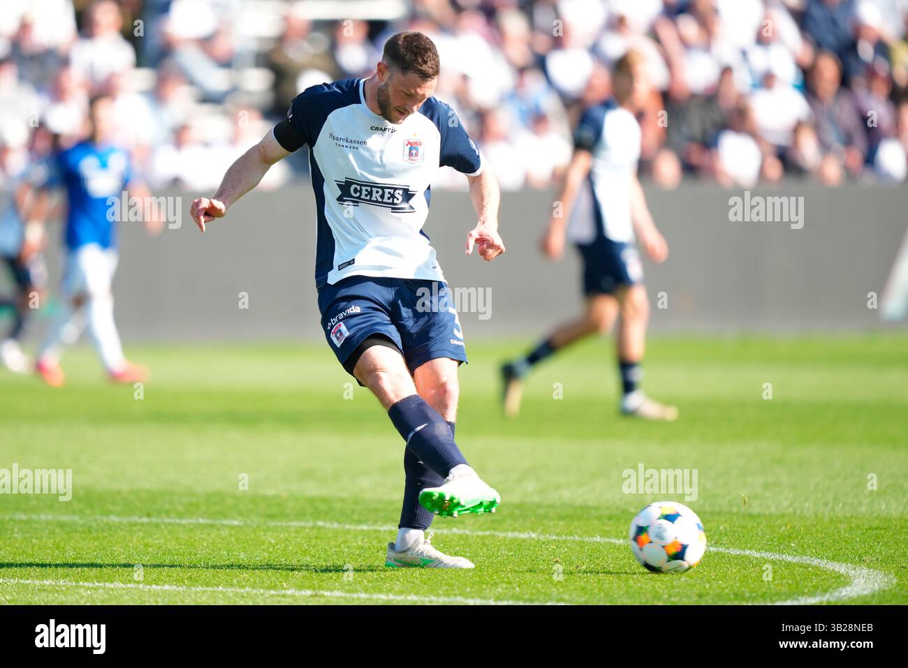 Aarhus, Denmark. 27th Apr, 2025. Superligakampen mellem AGF og FC ...