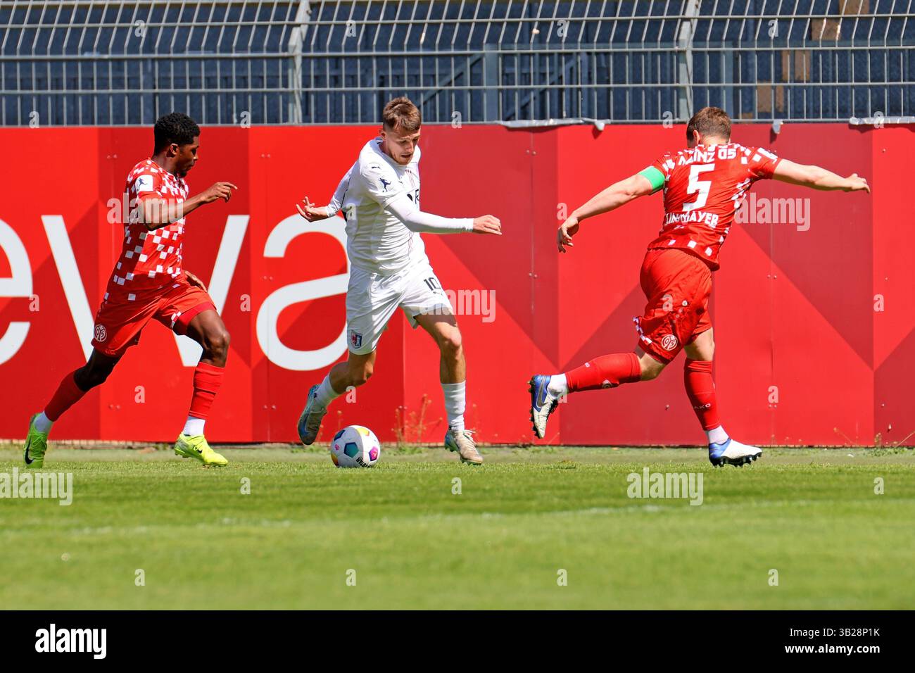 Mainz, Deutschland. 27th Apr, 2025. Mainz, Deutschland 27. April 2025 ...