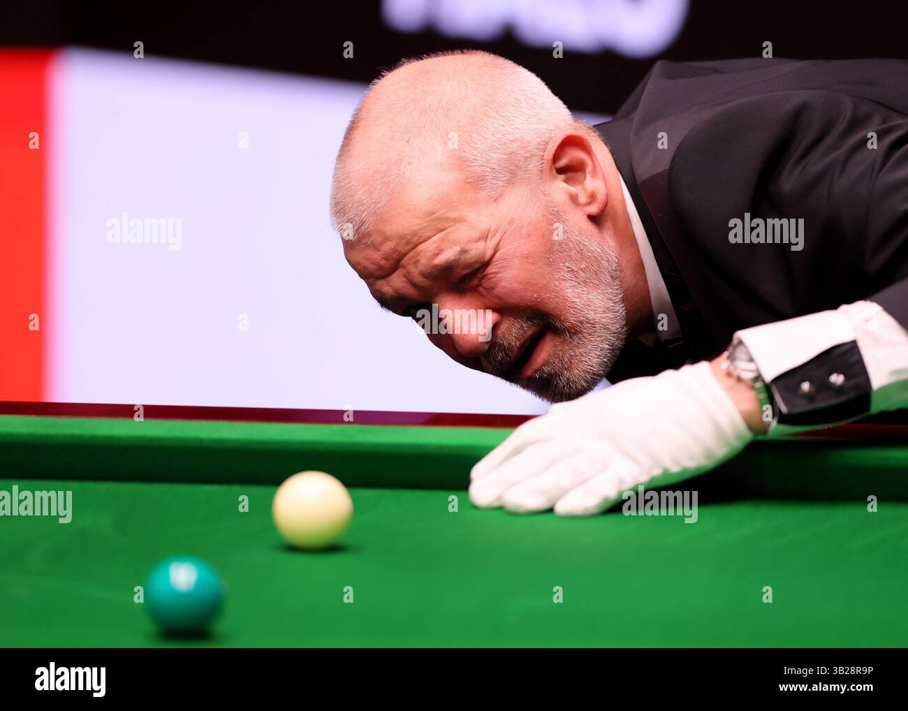 Referee Jan Verhaas during day nine of the Halo World Snooker ...