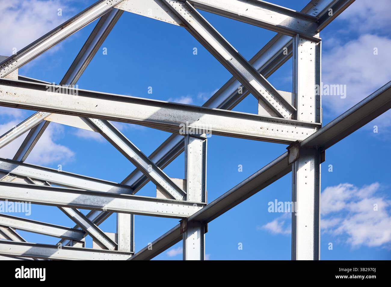 Metal construction textured pattern. Urban geometrical interlacing of ...