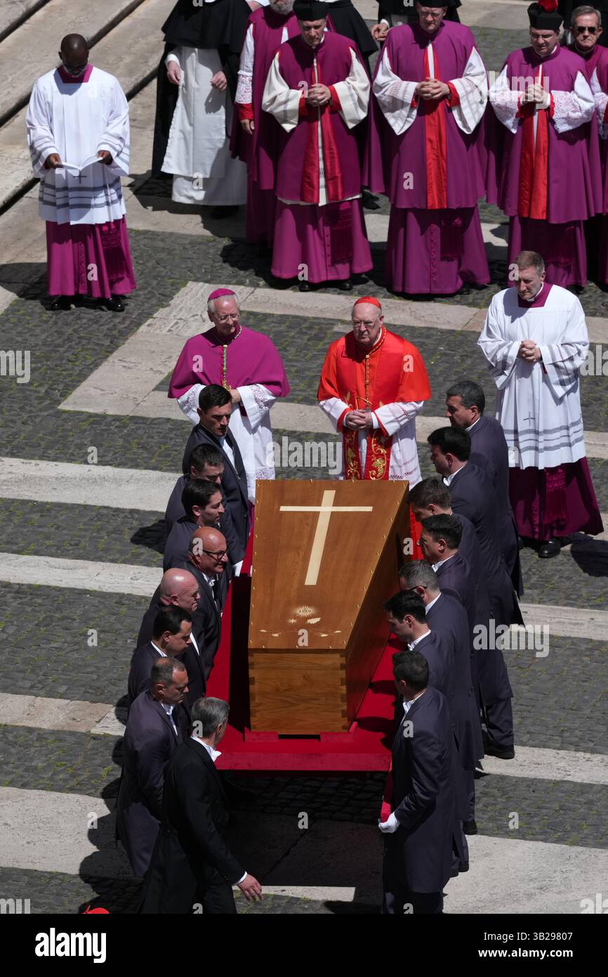 The coffin of Pope Francis is carried into St Mary Major Basilica in ...