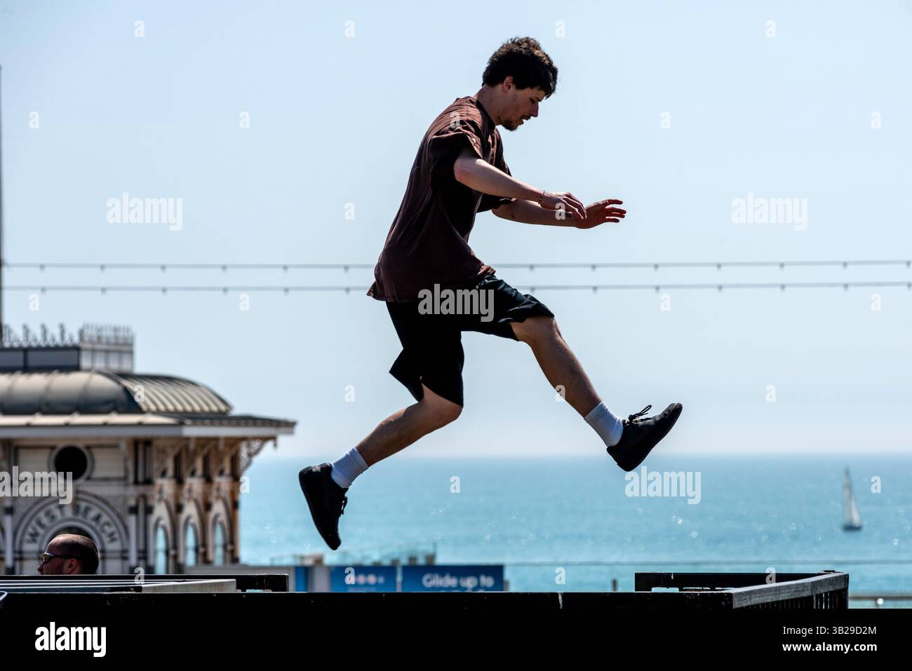 Brighton, April 27th 2025: Crowds on Brighton ebach enjoying the ...