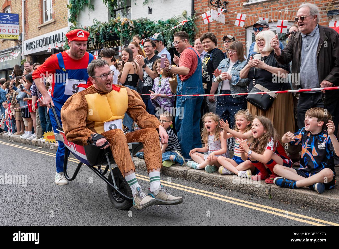 London, UK. 27 April 2025. Costumed participants take part in “Ye Olde ...