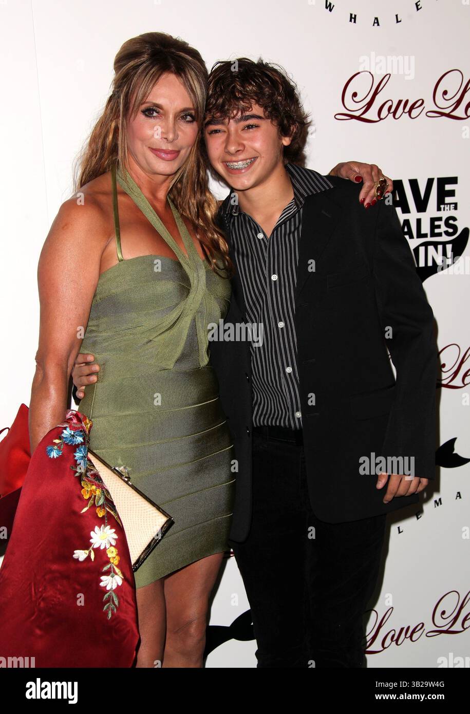 Nov 15, 2009 - Hollywood, California, USA - LESLEY VOGEL (Hayden ...