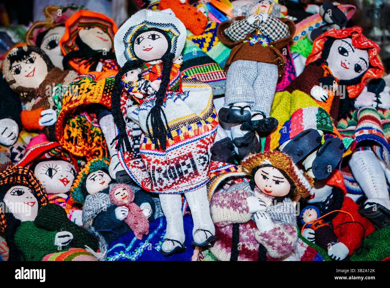 Cuzco, Peru, May 6th, 2009: Miniature Stories: Textile Dolls Weaving ...