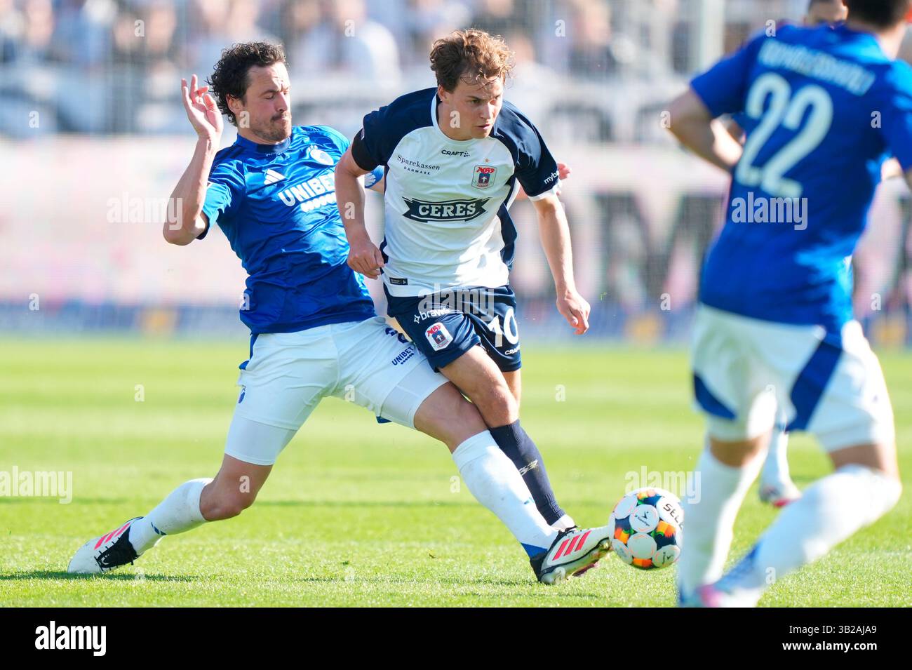 Aarhus, Denmark. 27th Apr, 2025. Superligakampen mellem AGF og FC ...