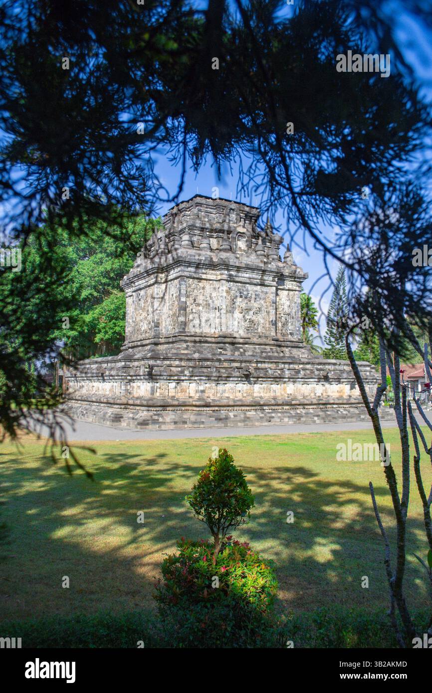 Candi Mendut. A majestic 9th-century Buddhist temple near Borobudur ...