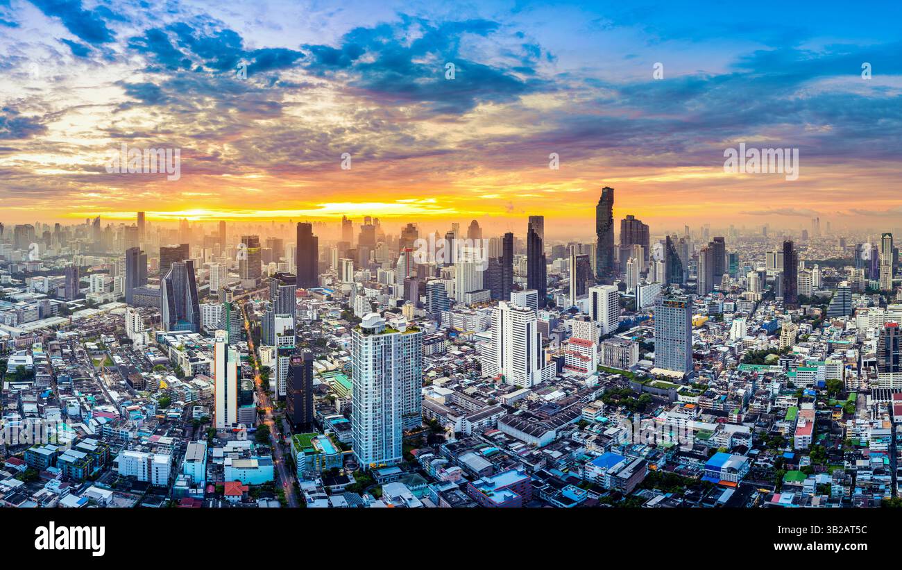 Time lapse bangkok city chao hi-res stock photography and images - Alamy
