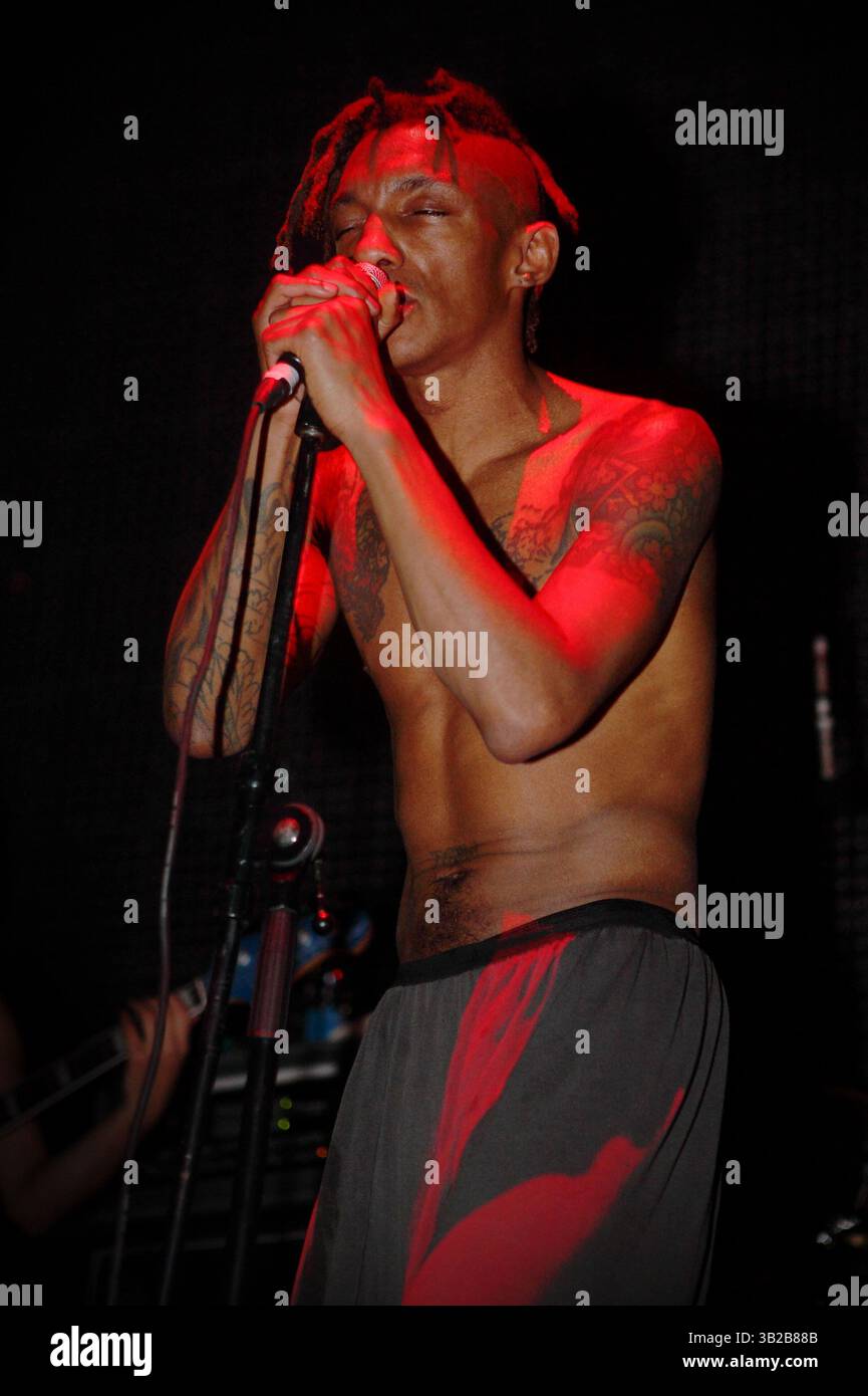 Tricky adrian nicholas thaws tricky0907 hi-res stock photography and ...