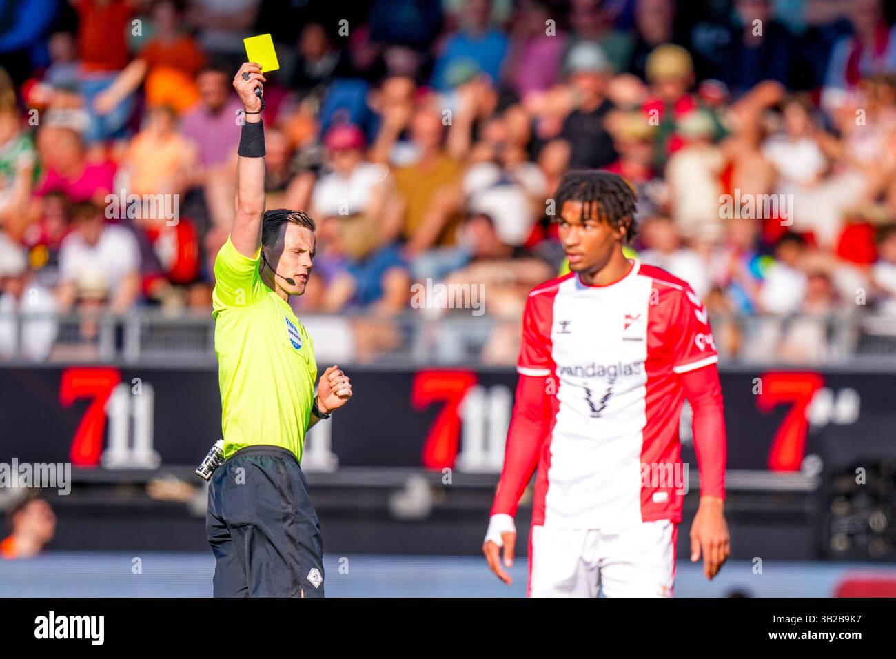 Rotterdam, Netherlands. 27th Apr, 2025. ROTTERDAM, 27-04-2025, Van ...