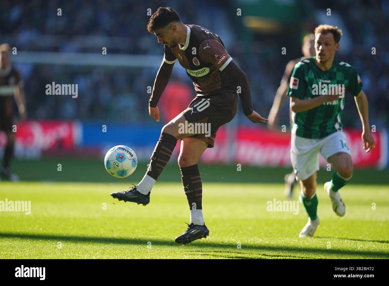 April 27 2025: Danel Sinani of FC St. Pauli controls the ball during a ...