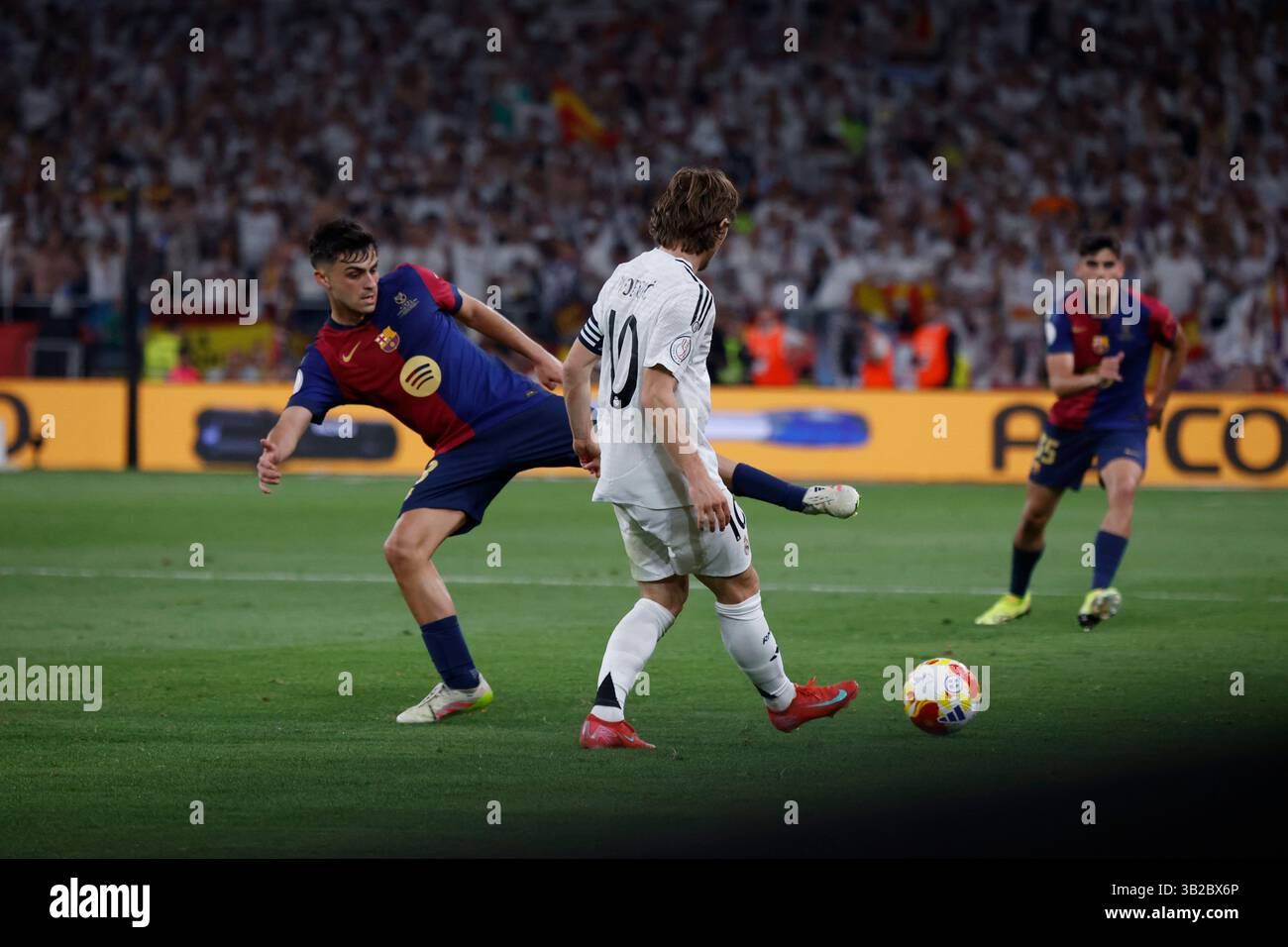 SEVILLE, SPAIN - APRIL 26, 2025: Luka Modric and Pedri Gonzalez during ...